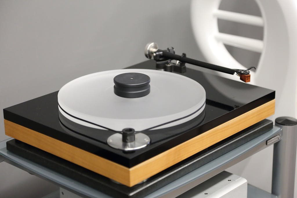Top 3 Mid-Range Turntables 2025